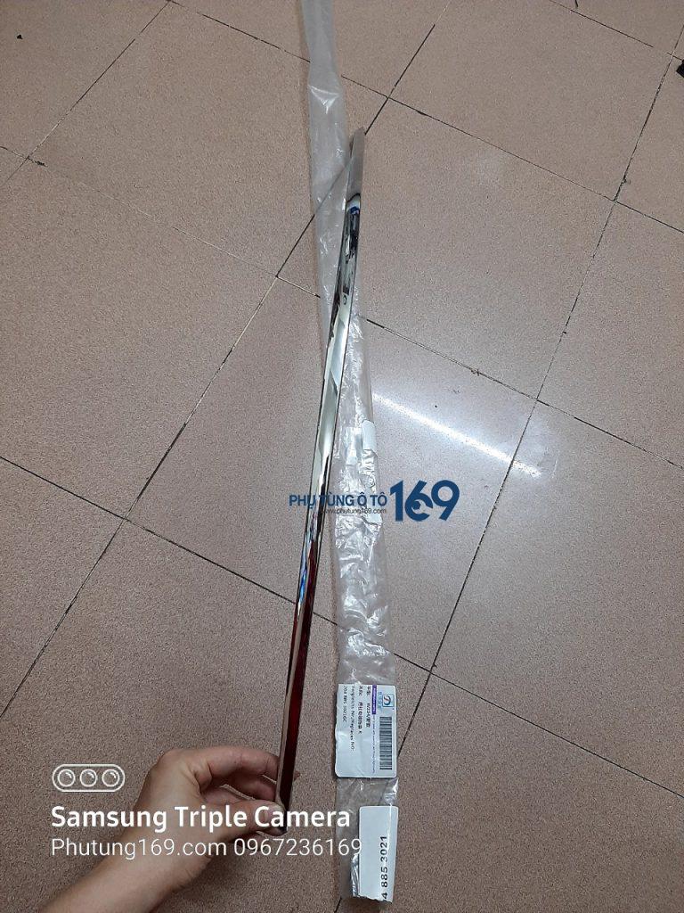 Nẹp mạ cản sau lái Mercedes C250 A2048852921 - Phụ Tùng 169