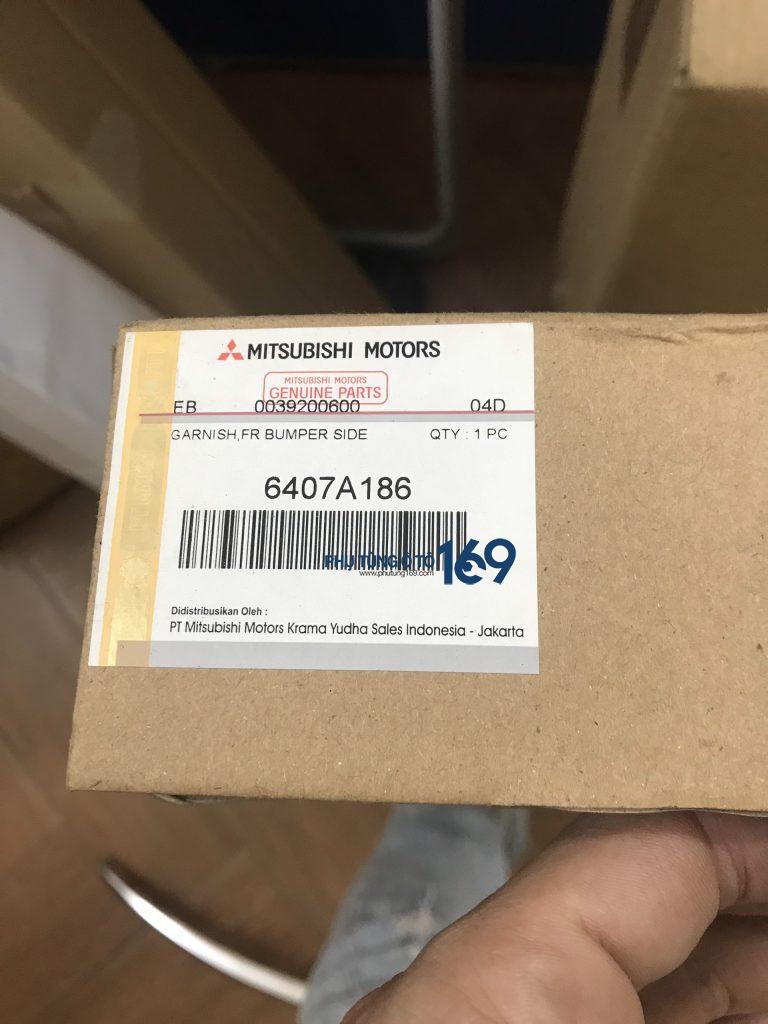 Nẹp mạ cản trước phía trên Xpander 2017 - 2021 6407A186