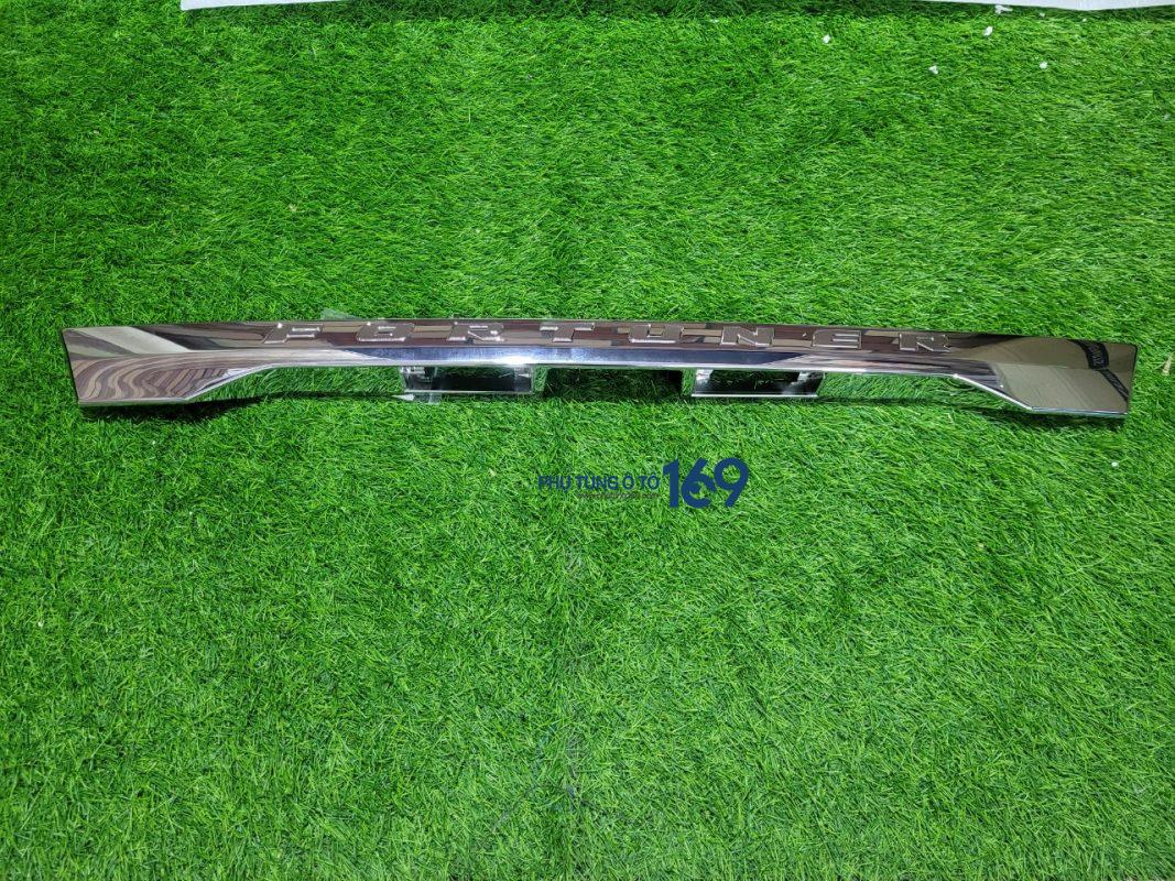 Nẹp mạ cốp hậu Fortuner 2012-2016 768010K120 - Phụ Tùng 169