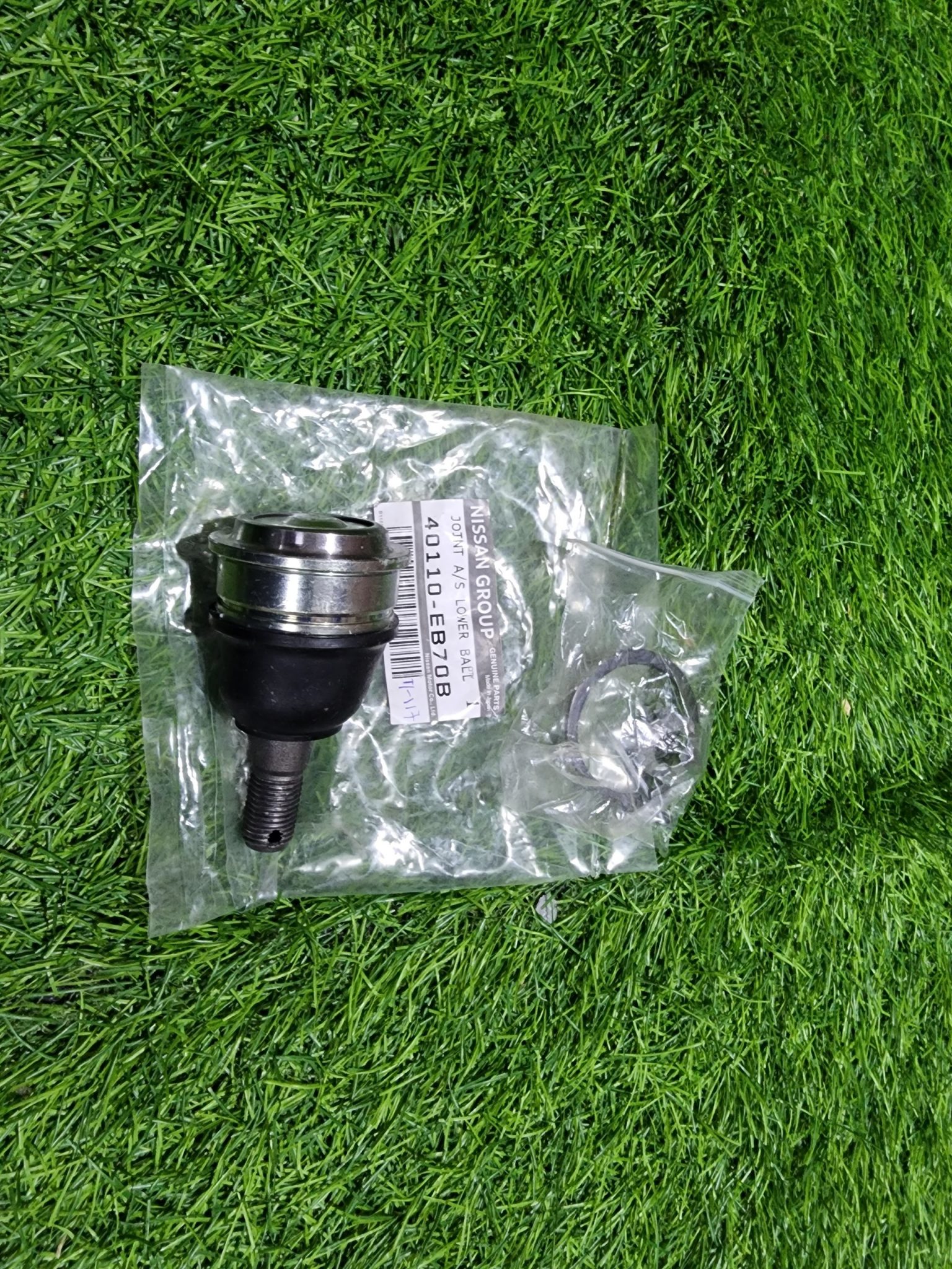 Rotuyn đứng trên Navara 2008-2020 40110-EB70B - Phụ Tùng 169