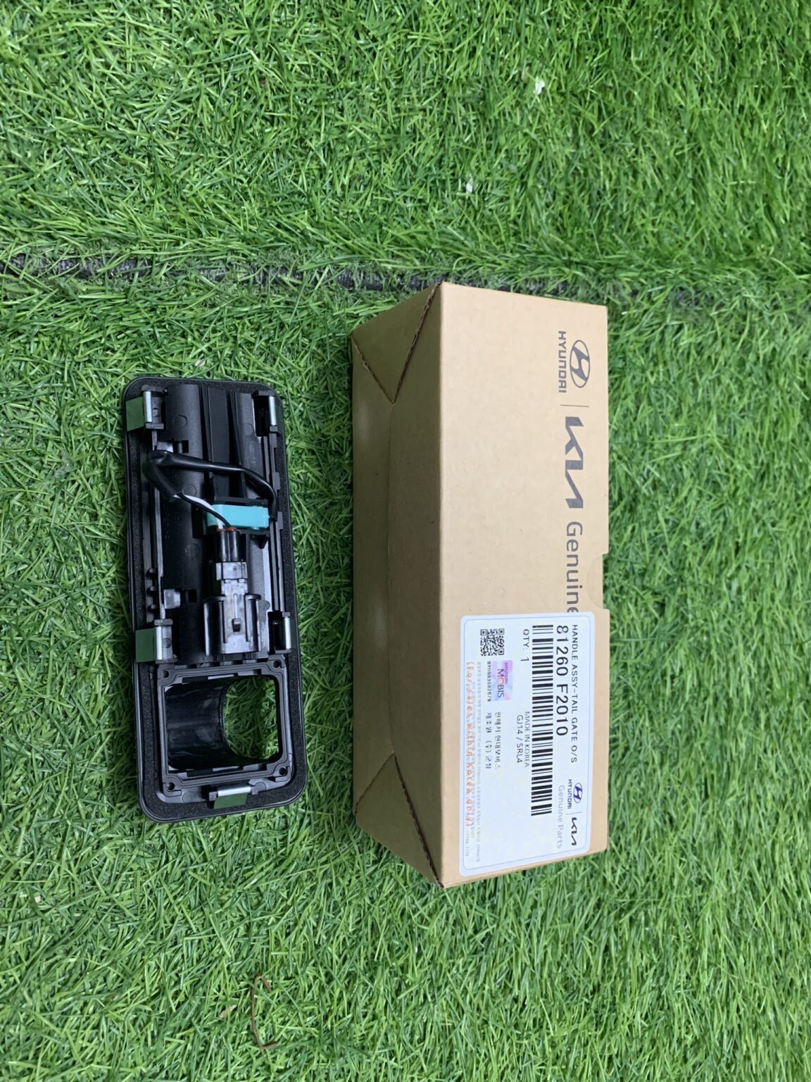 Tay mở cửa hậu Elantra 2016-2020 81260F2010 - Phụ Tùng 169