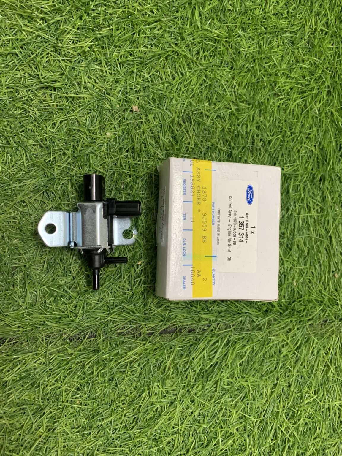 Van đóng ngắt hơi máy Escape 2000-2013 1357314