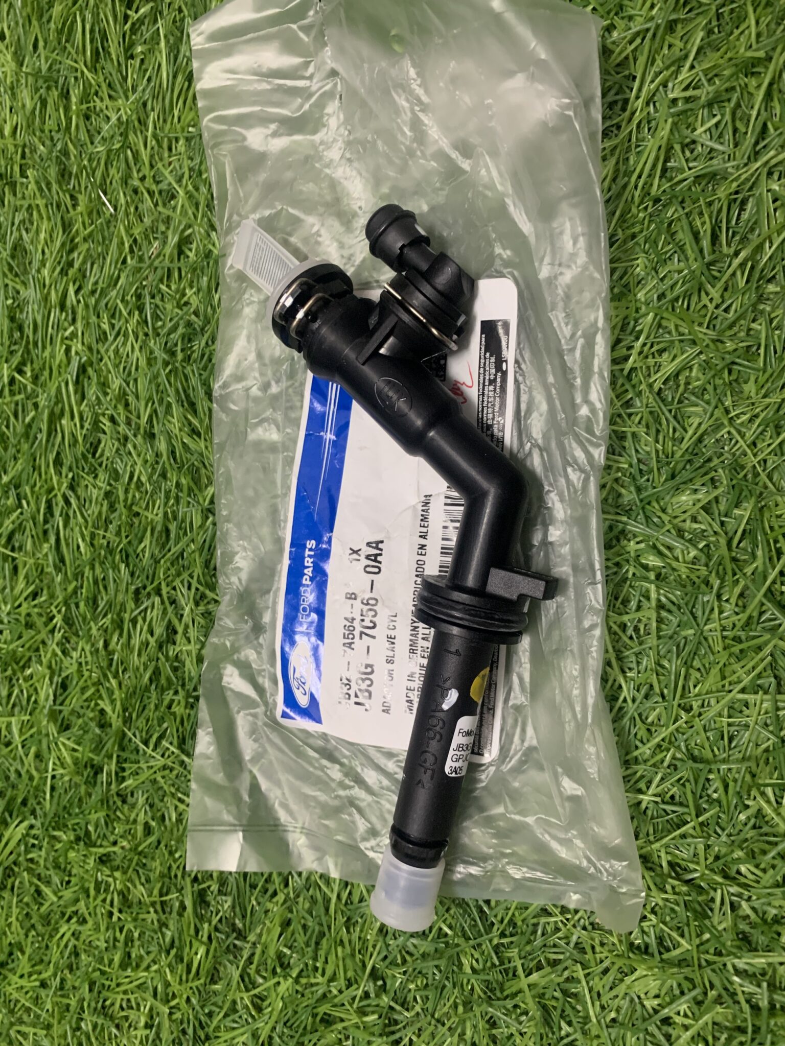 Bite cút ngắn Ranger 2012-2020 JB3G-7C56-0AA - Phụ Tùng 169